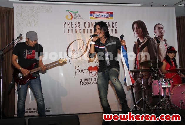 Gambar Foto Penampilan Setia Band Saat Launching Album 'Satu Hati ...