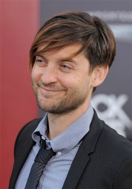 Gambar Foto Tobey Maguire di Premier 'Rock of Ages' - Foto 2 dari 26