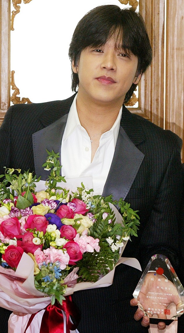 Foto Ryu Si Won Menjadi Seo Woo Jin di Serial 'Style' - Foto 2 dari 20