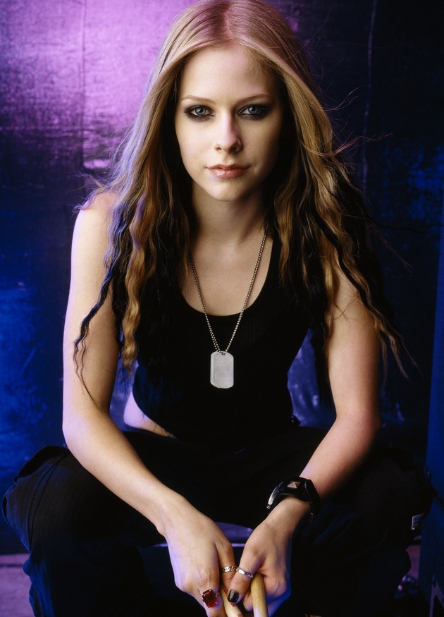 Gambar Foto Avril Lavigne Photoshoot - Foto 2 dari 75