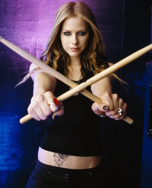 Gambar Foto Avril Lavigne Photoshoot - Foto 2 dari 75