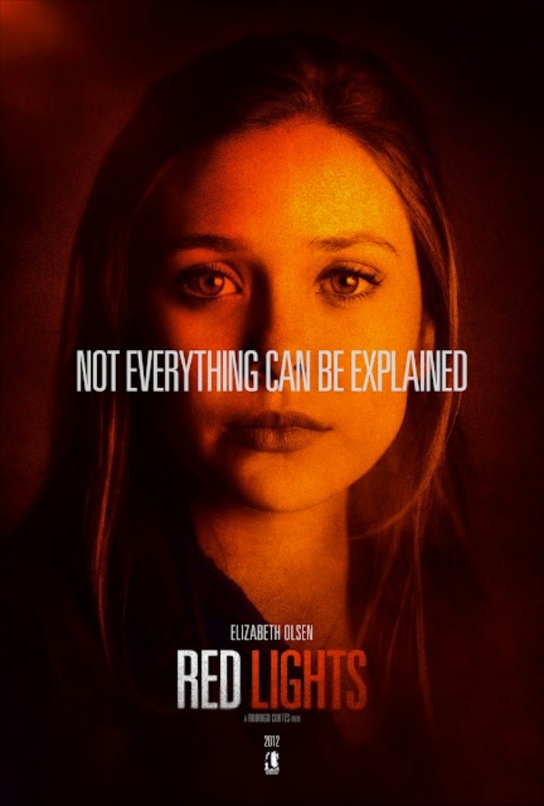 Gambar Foto Poster Karakter 'Red Lights' - Foto 2 dari 16