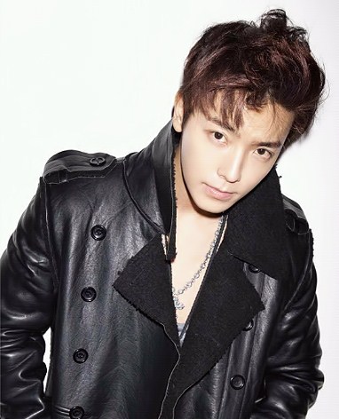 Foto Photoshoot Lee Donghae di Majalah W Korea Edisi September 2012 ...