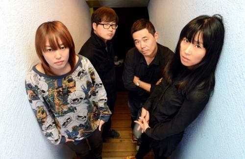 Gambar Foto 3rd Line Butterfly Photoshoot - Foto 2 dari 7