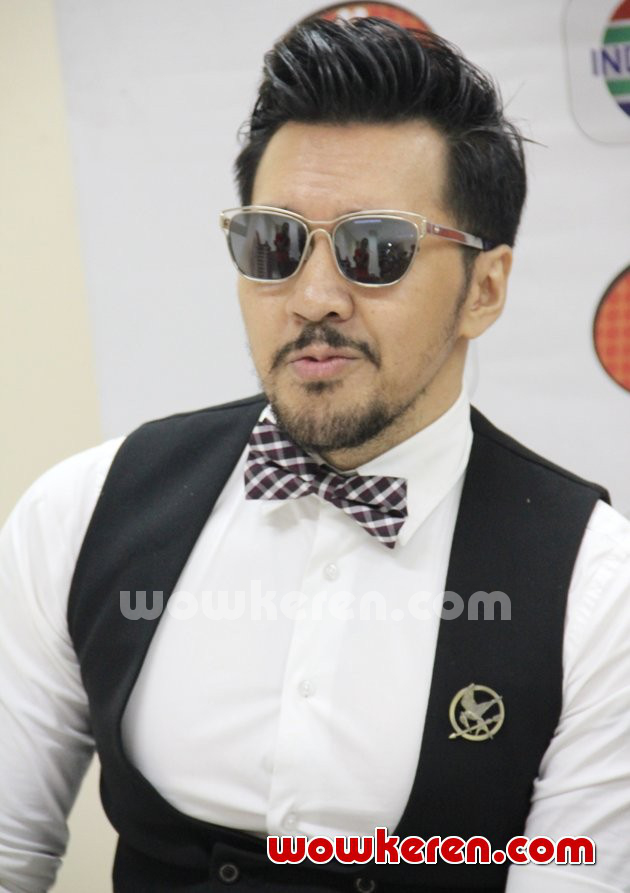 Foto David 'Naif' di Konser SCTV Masterpiece of Koes Plus - Foto 2 dari 62