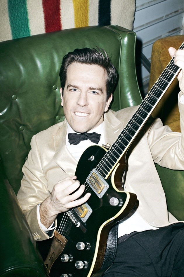 Gambar Foto Ed Helms Photoshoot - Foto 2 dari 7