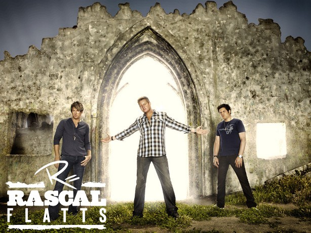 Gambar Foto Rascal Flatts Berpose untuk Promosi Album 'Nothing Like ...