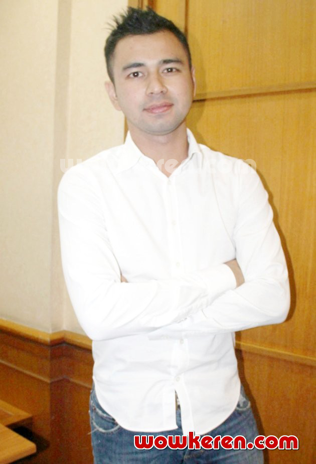 Gambar Foto Raffi Ahmad Saat Jumpa Pers Acara Baru Trans TV - Foto 2 ...