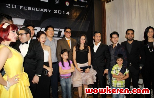 Gambar Foto Daniel Topan dan Chelsea Islan di Premiere Film 'Street ...