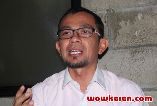 Gambar Foto Ustadz Wijayanto Saat Ditemui di Studio Hanggar - Foto 2 dari 3