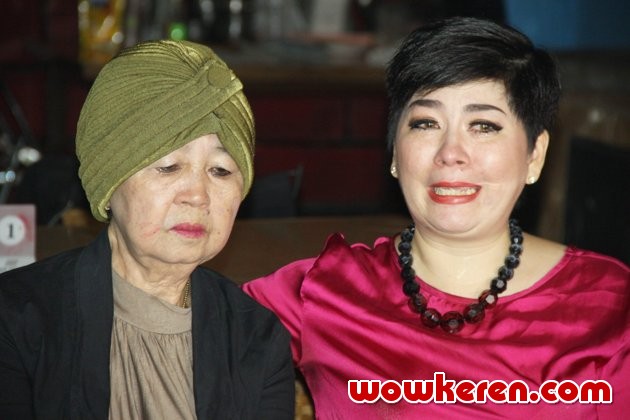 Gambar Foto Prosesi Dewinta Bahar Berganti Nama Menjadi Dewinta - Foto ...