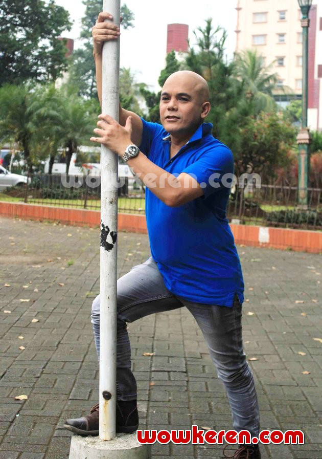Gambar Foto Ozy Syahputra Saat Ditemui di Taman Ismail Marzuki - Foto 2 ...