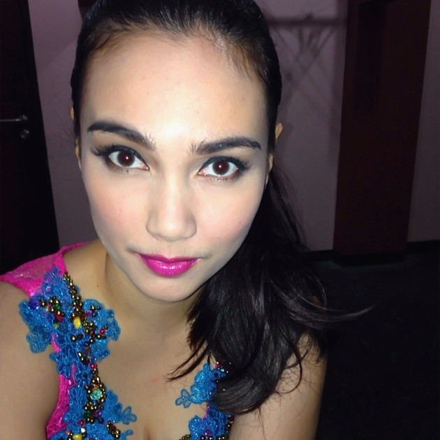 Foto Feby Febiola Saat Ditemui di Dermaster Clinic - Foto 2 dari 40