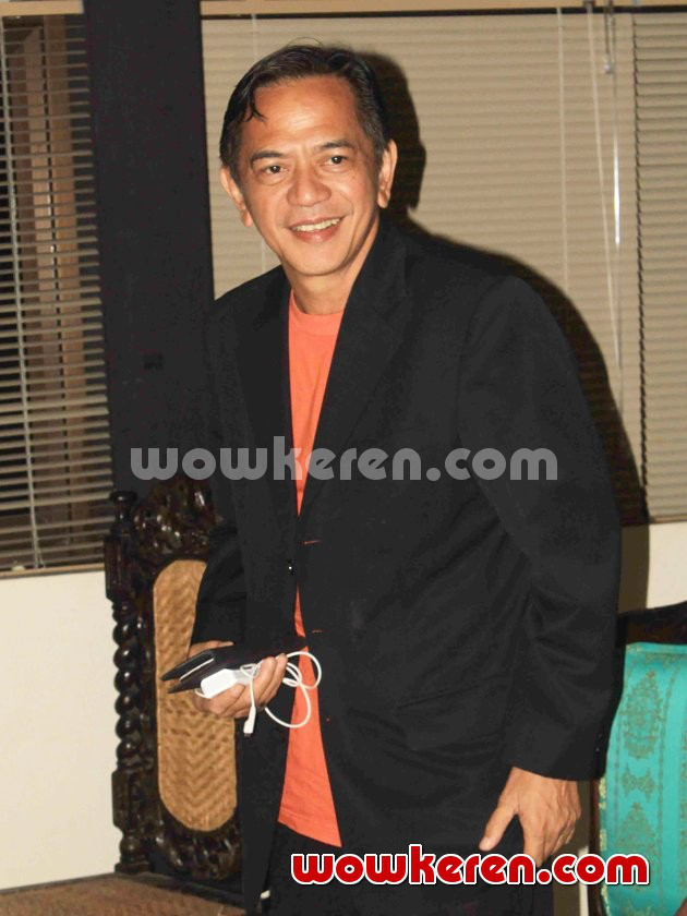 Gambar Foto Ray Sahetapy di Jumpa Pers Film 'Haji Backpacker' - Foto 2 ...