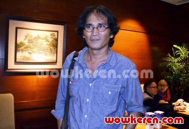 Gambar Foto Alex Komang Saat Ditemui di Djakarta Theater, Jakarta ...