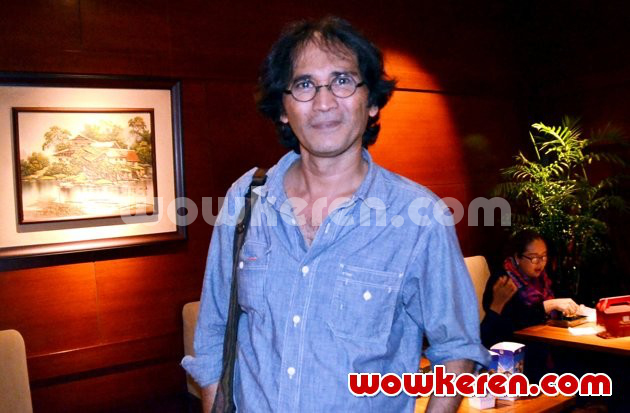 Gambar Foto Alex Komang Saat Ditemui di Djakarta Theater, Jakarta ...