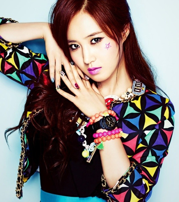 Gambar Foto Kwon Yuri Girls' Generation Promosikan Casio Baby G - Foto ...