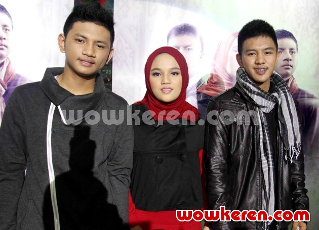 Gambar Foto Boon Band Saat Peluncuran Single 'Doa Untuk Ayah dan Ibu ...