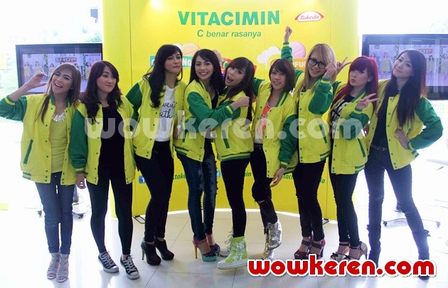 Foto Stefani Personil Baru Cherry Belle di Studio Penta SCTV - Foto 2 ...