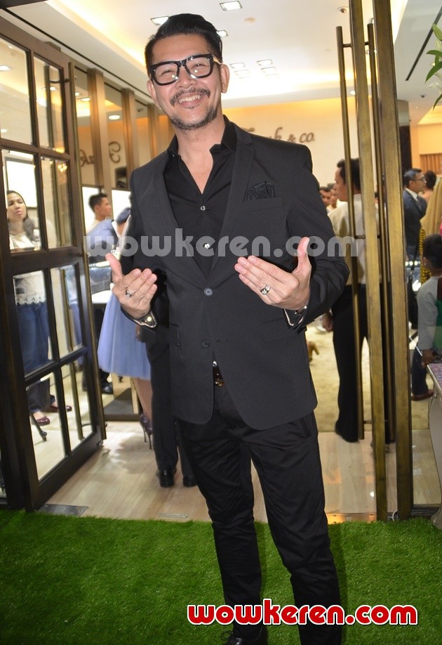 Foto Ferry Salim di Final Miss Indonesia 2014 - Foto 2 dari 9