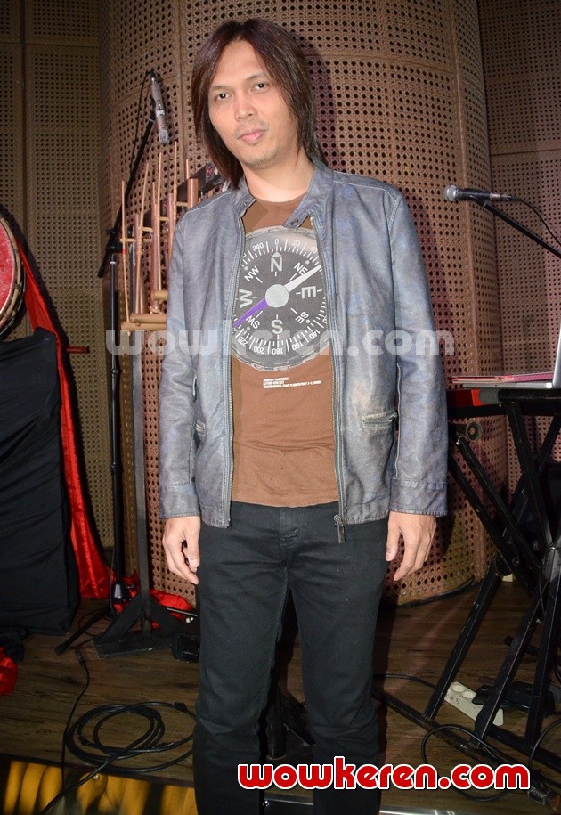 Gambar Foto Once Mekel di Acara Peluncuran Album 'Indonesia Maharddhika ...