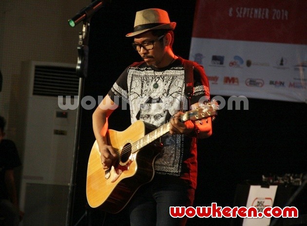 Foto Ridho Slank Launching Single 'Indonesia WOW!' - Foto 2 dari 8