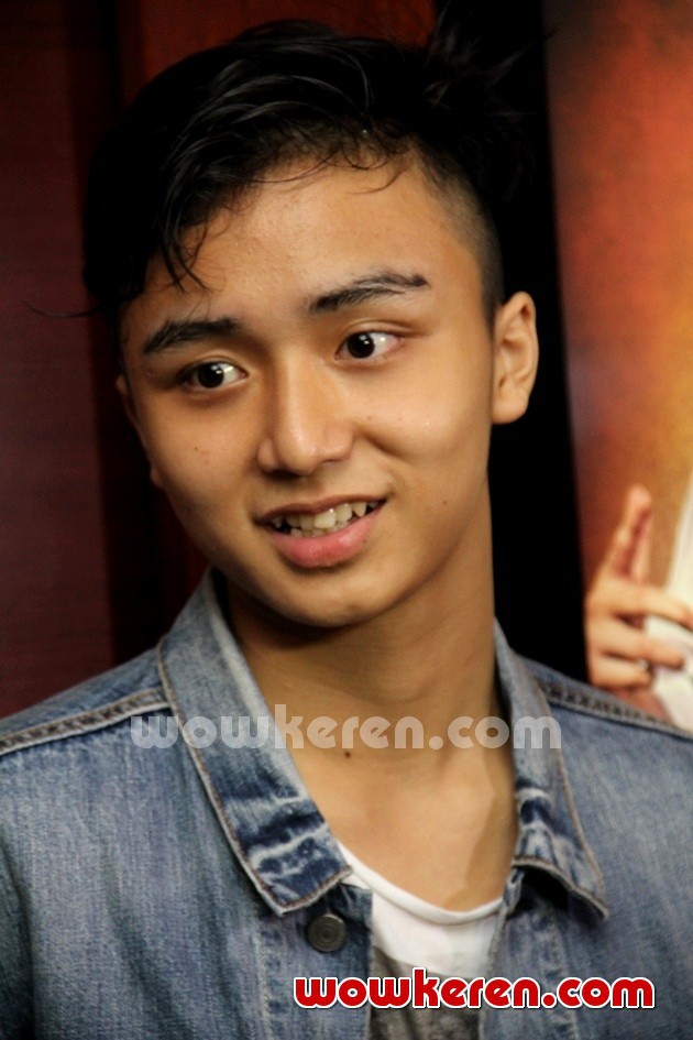 Foto Leon Dozan saat Liburan, Keluarga dan Pasangan, Sosmed dan ...