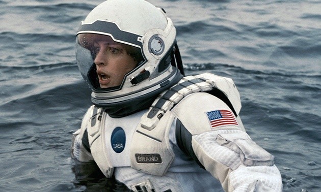 Gambar Foto Anne Hathaway Sebagai Amelia di Film 'Interstellar' - Foto ...