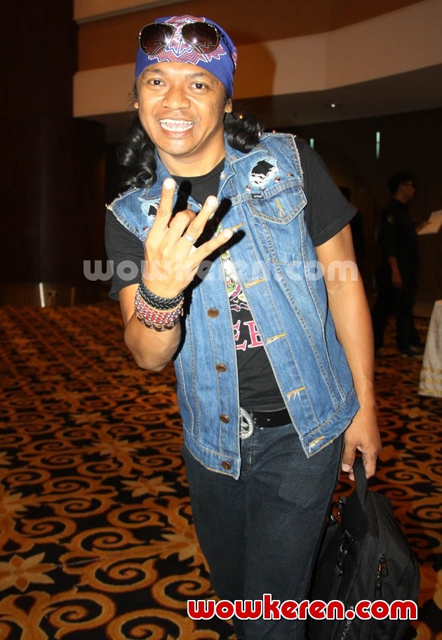 Gambar Foto Penampilan Candil Saat Merilis Single 'Gadis Korea' - Foto ...