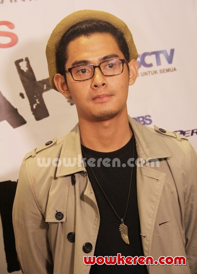 Gambar Foto Miqdad Addausy Hadiri Gala Premier 'Salah Bodi' - Foto 2 ...