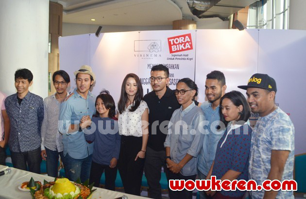 Gambar Foto Syukuran Film 'Filosofi Kopi' - Foto 2 dari 54