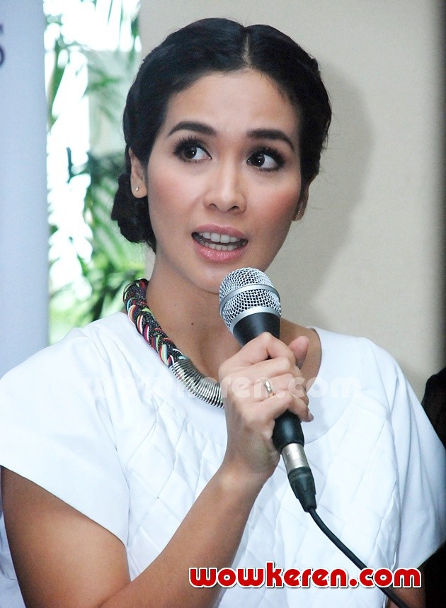 Gambar Foto Marsha Timothy di Press Conference Film 'Nada untuk Asa ...