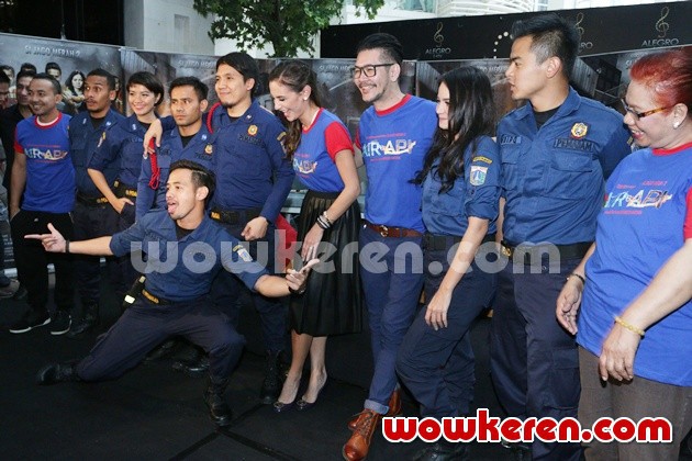 Gambar Foto Jumpa Pers Film 'Air dan Api' - Foto 2 dari 34