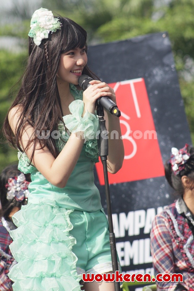 Gambar Foto Andela Yuwono JKT48 Saat Kampanye Senbatsu Sousenkyo - Foto ...