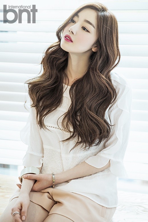 Gambar Foto Sunhwa Secret di Majalah bnt International Edisi Mei 2015 - Foto 2 dari 45