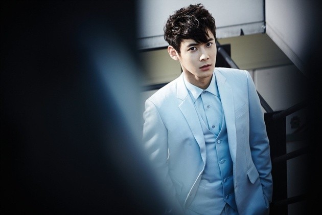 Gambar Foto Yoo Il 5urprise Photoshoot 'From My Heart' - Foto 2 dari 8