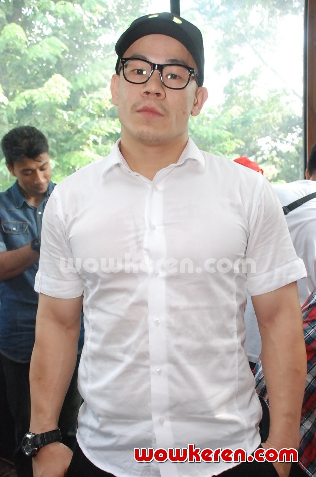 Gambar Foto Peter Taslim di Syukuran Film 'Skakmat' dan 'Surat untuk ...