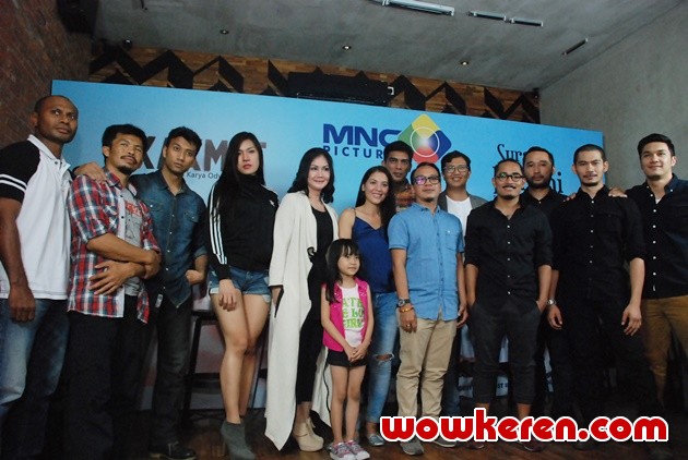Gambar Foto Peter Taslim di Syukuran Film 'Skakmat' dan 'Surat untuk ...