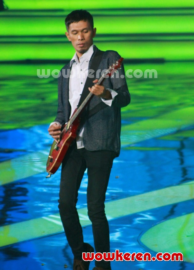 Gambar Foto Penampilan Lukman NOAH Acara HUT SCTV ke-25 - Foto 2 dari 45