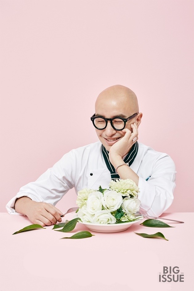 Gambar Foto Hong Seok Cheon di Majalah The Big Issue Edisi Juli 2015 ...