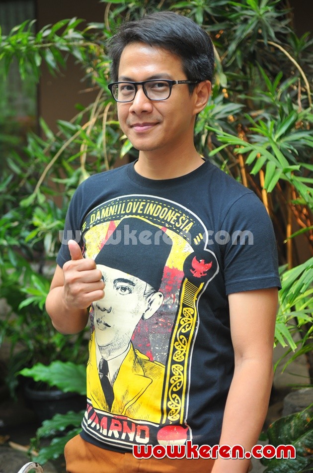 Gambar Foto Delon Thamrin Ditemui di Pisa Kafe Menteng - Foto 2 dari 35