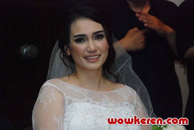 Feby Febiola: Berita, Foto, Video, Lirik Lagu, Profil & Bio | Halaman ...