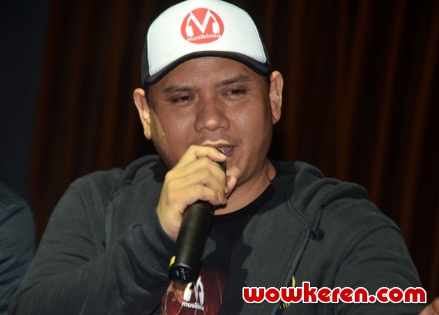 Fadly Padi: Berita, Foto, Video, Lirik Lagu, Profil & Bio | Halaman ...