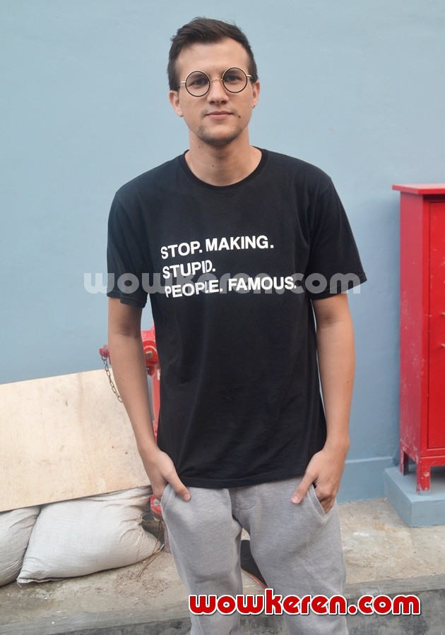 Gambar Foto Stuart Collin Ditemui Usai Mengisi Program 'Rumpi' - Foto 2 ...