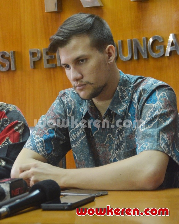 Stuart Collin: Berita, Foto, Video, Lirik Lagu, Profil & Bio | Halaman ...