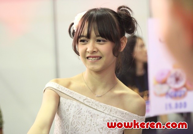 Gambar Foto Feni Fitriyanti JKT48 di Mahagita Handshake Festival - Foto ...