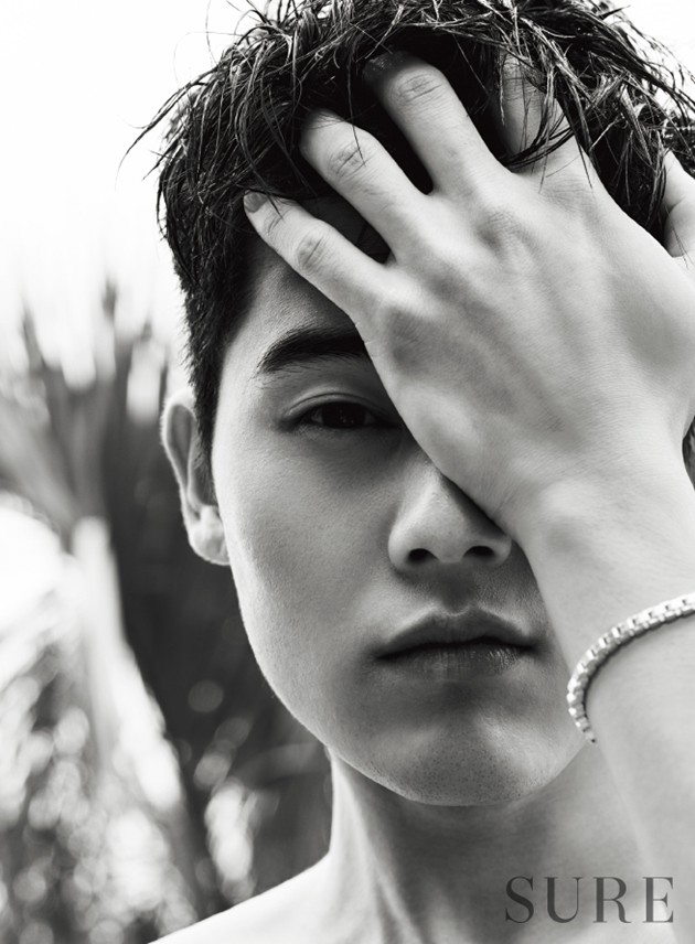 Gambar Foto Dongjun ZE:A di Majalah CeCi Edisi Juni 2013 - Foto 2 dari 7