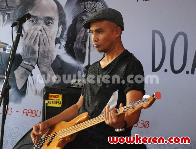 Gambar Foto Penampilan Ivanka Slank di Peluncuran Album 'D.O.A' - Foto ...