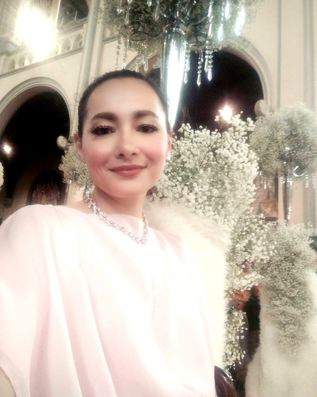 Dewi Rezer: Berita, Foto, Video, Lirik Lagu, Profil & Bio | Halaman ...