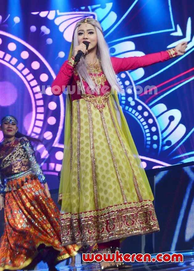 Jenita Janet: Berita, Foto, Video, Lirik Lagu, Profil & Bio | Halaman ...